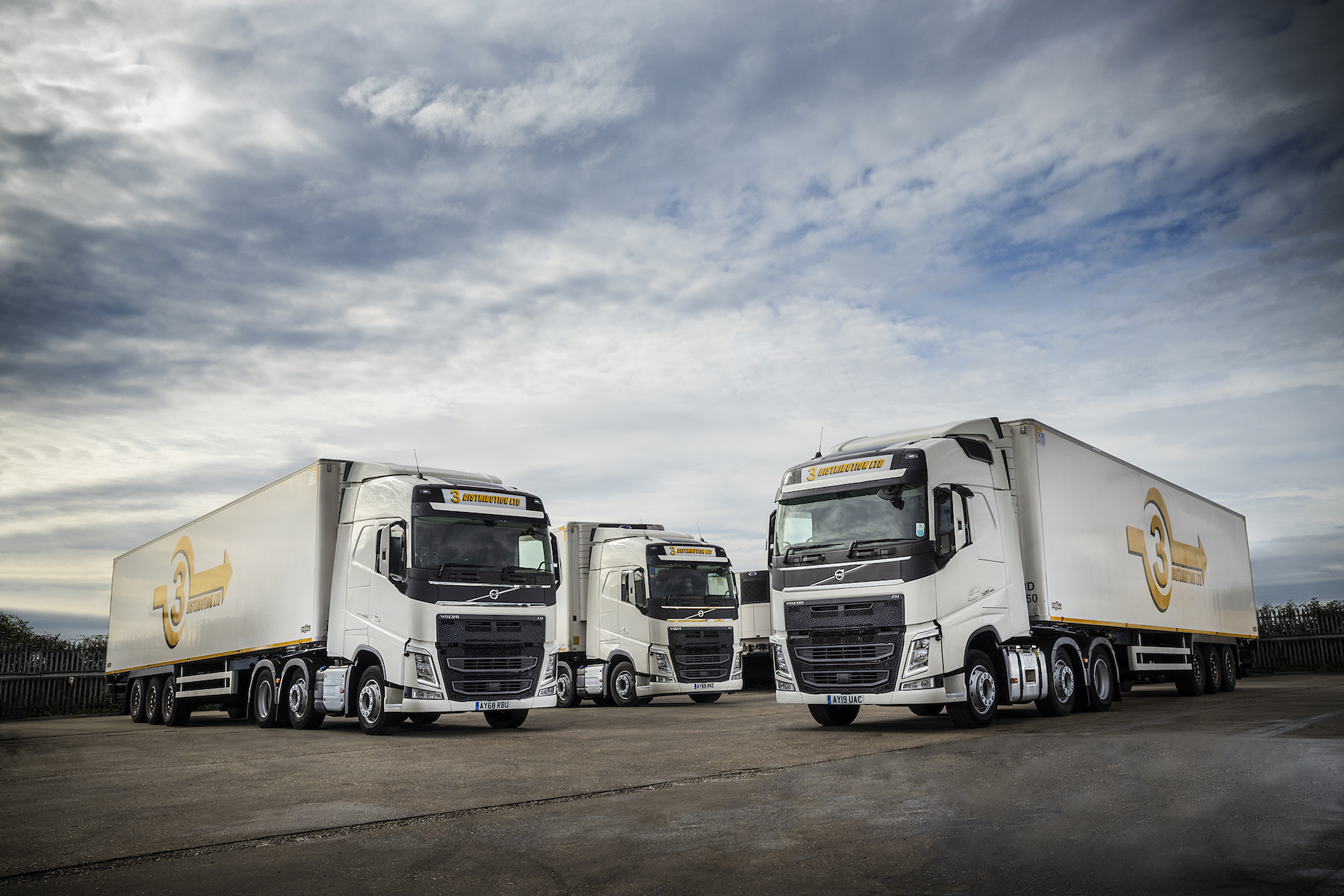 3 distribution ltd invests for the long haul with six new volvo fh ...