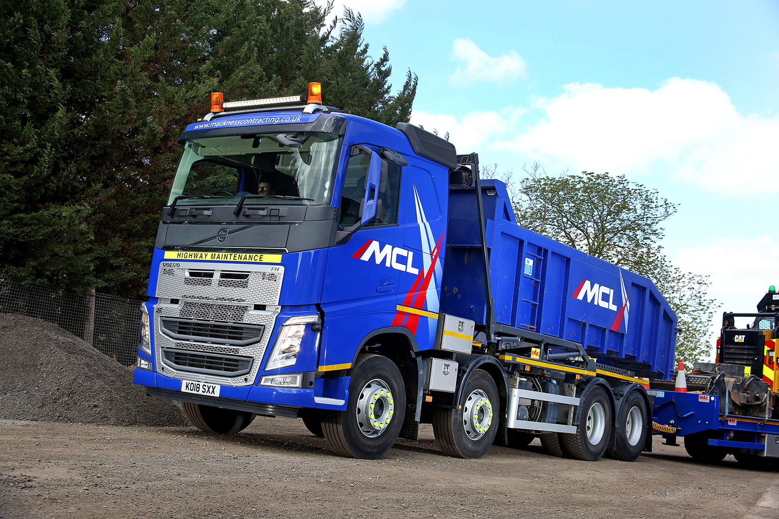 Mackness Contracting expands with new Volvo FH flagship